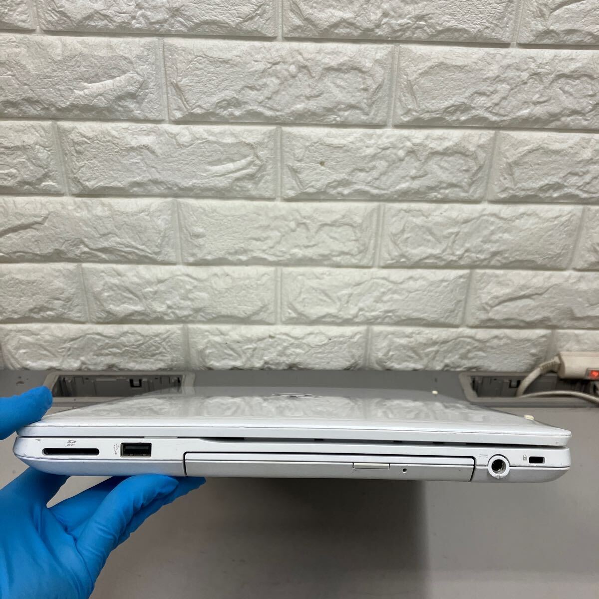 Yahoo!オークション - C187 富士通 LIFEBOOK AH50/D2 FMVA50D2WG corei...