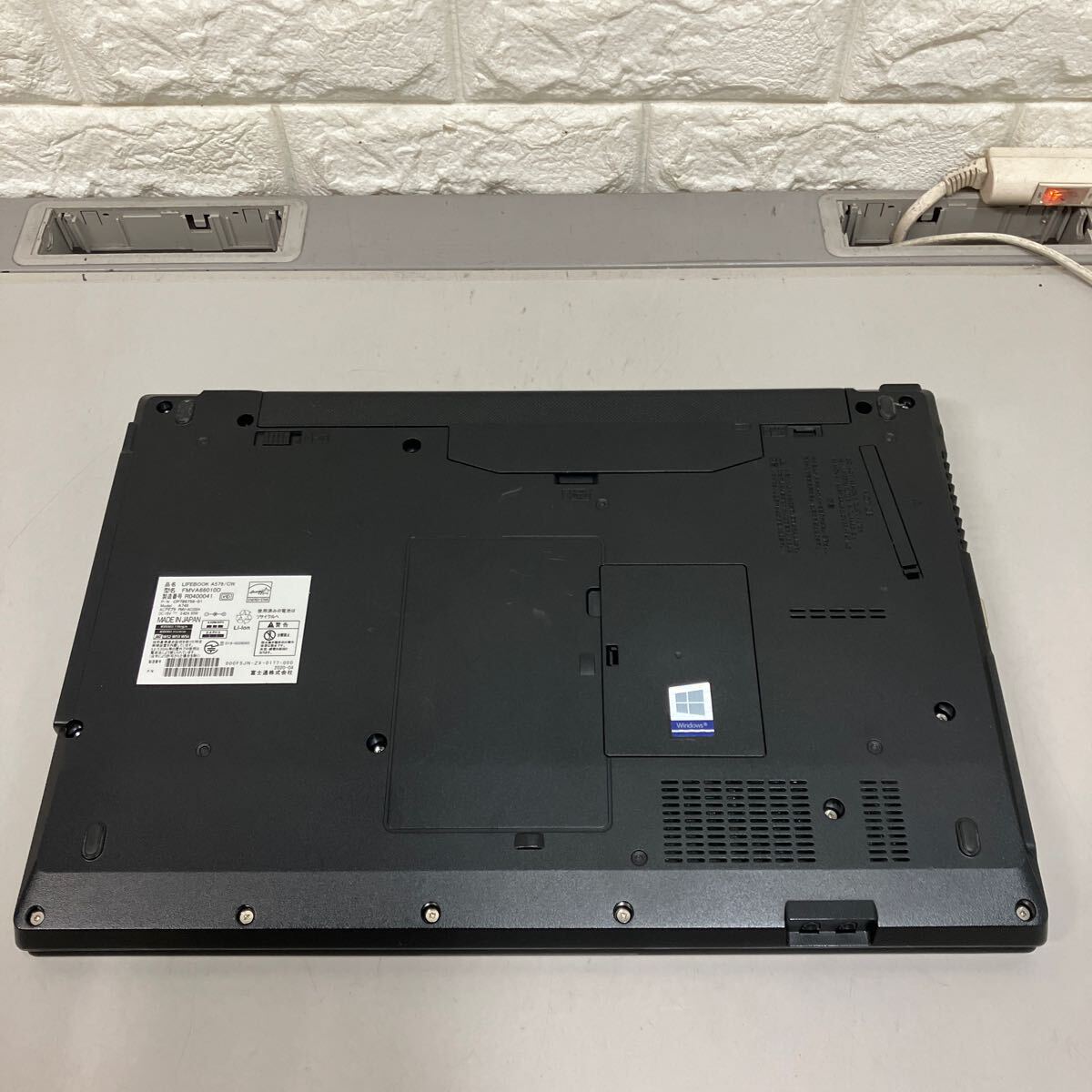 Yahoo!オークション - D167 富士通 LIFEBOOK A579/CW FMVA66010D Core ...