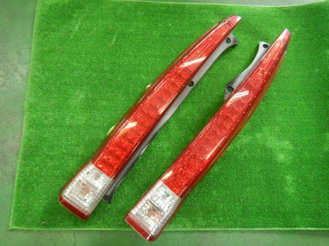 Yahoo!オークション - L175S/L185S テールライト左右セット LH GROUP ...