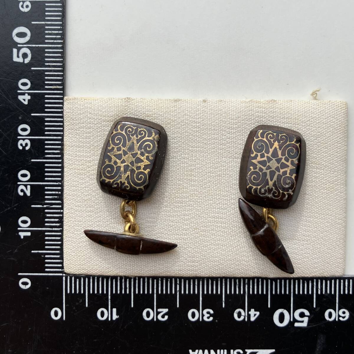 載金のカフスボタン 箱付き新古品 ヴィンテージ(カフス)|売買 載金のカフスボタン 箱付き新古品 ヴィンテージ(カフス)|売買