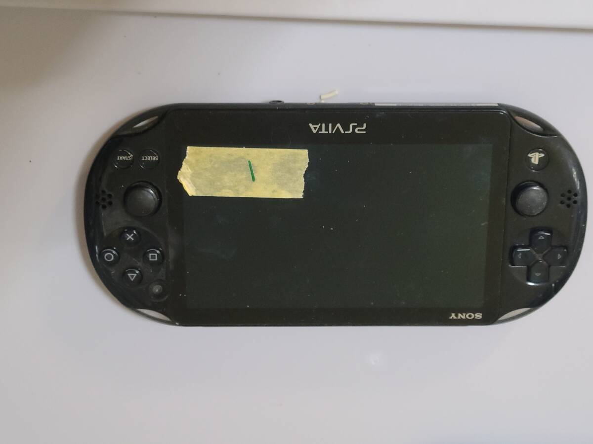 Yahoo!オークション - SONY PlayStation VITA 2000 本体
