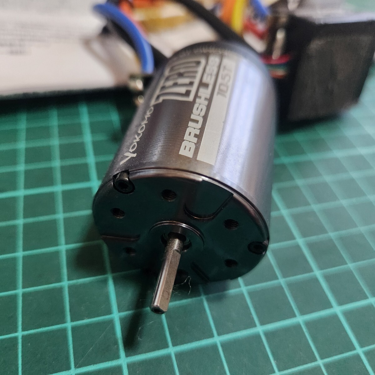 Yahoo!オークション - 即決《送料無料》 ヨコモ YOKOMO ブラシレスコン...