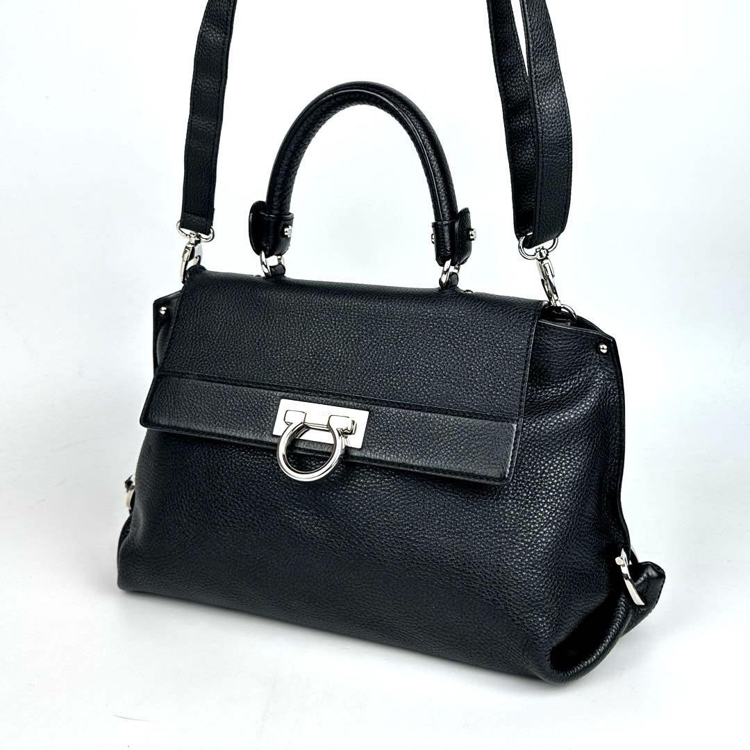美品 Salvatore Ferragamo フェラガモ ハンドバッグ 2way 美品 Salvatore Ferragamo フェラガモ ハンドバッグ 2way