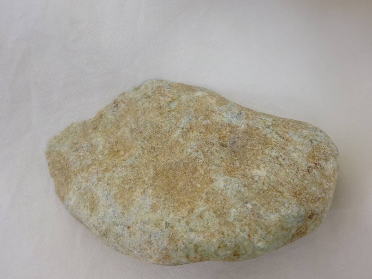 Yahoo!オークション - 137g 天然翡翠 原石 濃緑 ジェダイト 天然石 ヒ...