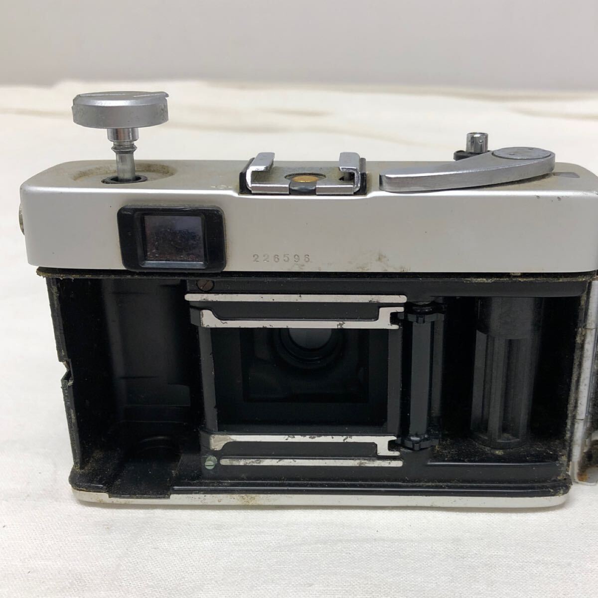 1円〜まとめてカメラ4-31【中古ジャンク品】 KONICA C35 CASIO 1円〜まとめてカメラ4-31【中古ジャンク品】 KONICA C35 CASIO