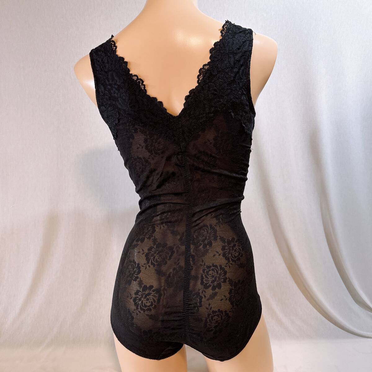 Yahoo!オークション - 245 高級 ボディスーツ C80L