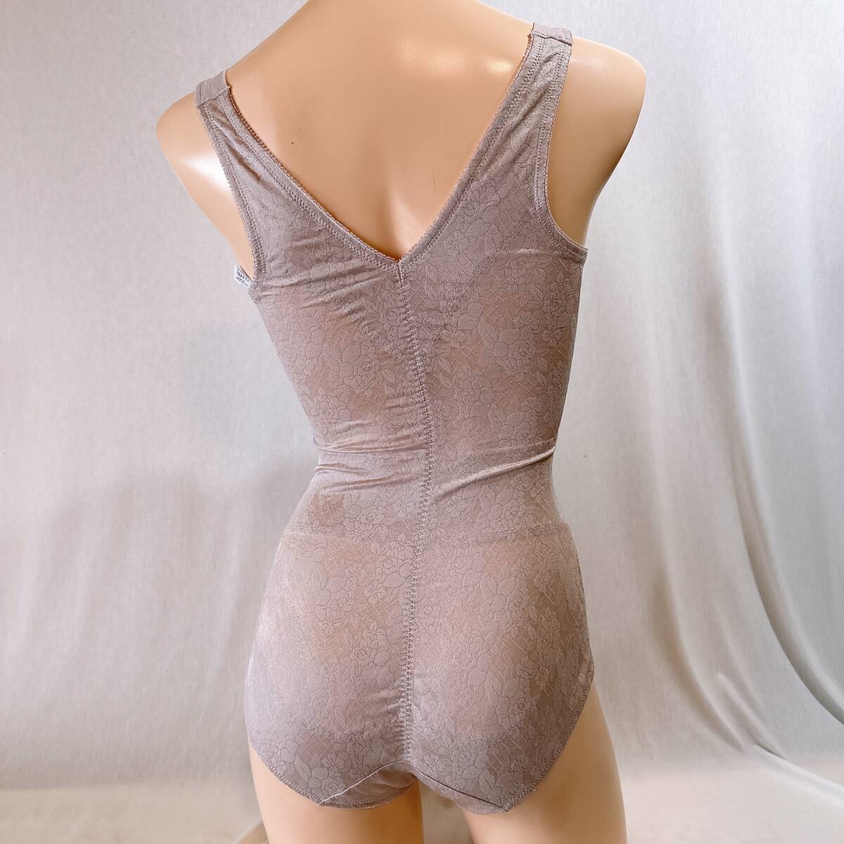 Yahoo!オークション - 36 高級 ボディスーツ B80L