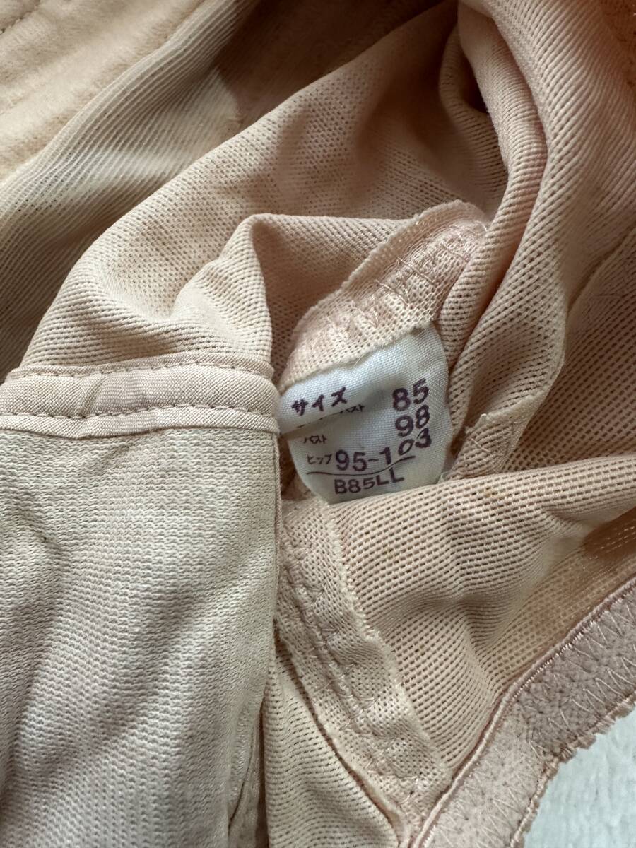 Yahoo!オークション - 134 高級 ボディスーツ B85LL