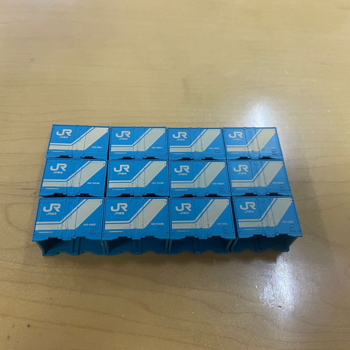 Yahoo!オークション - KATO JR貨物 18Dコンテナ 12個