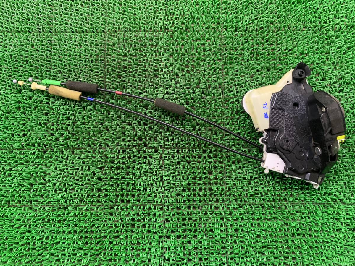 Yahoo!オークション - 即決値段 動作OK Z18-4 トヨタ 30 プリウス ZVW3...