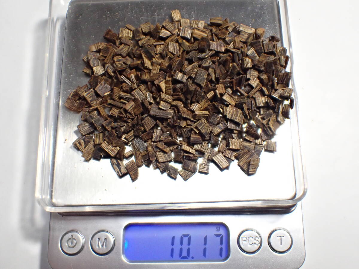 Yahoo!オークション - 伽羅 刻み 特上品 10.17g 伽羅 香木 香道 沈香 ...