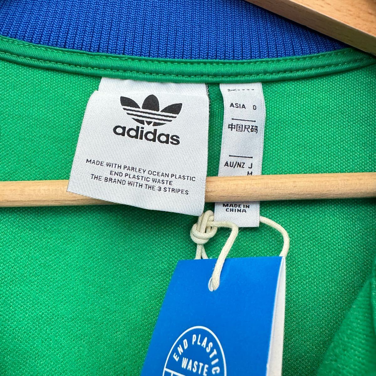 新品未使用adidas Adicolor Heritage Now 70s Striped Track Top 新品未使用adidas Adicolor Heritage Now 70s Striped Track Top