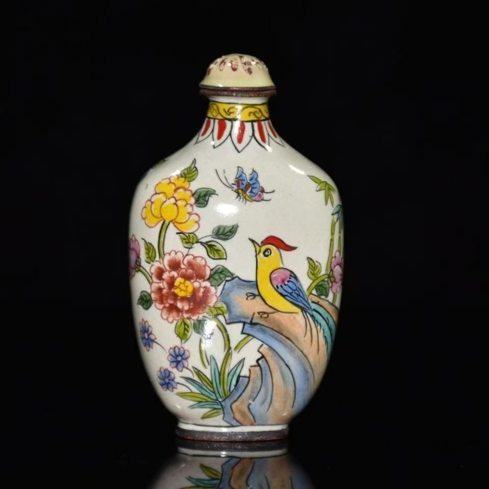 K34旧家収蔵 銅製琺瑯彩乾隆製花鳥鼻煙壺 置物(銅製)｜売買されたオークション情報、yahooの商品情報をアーカイブ公開 - オークファン（aucfan.com）