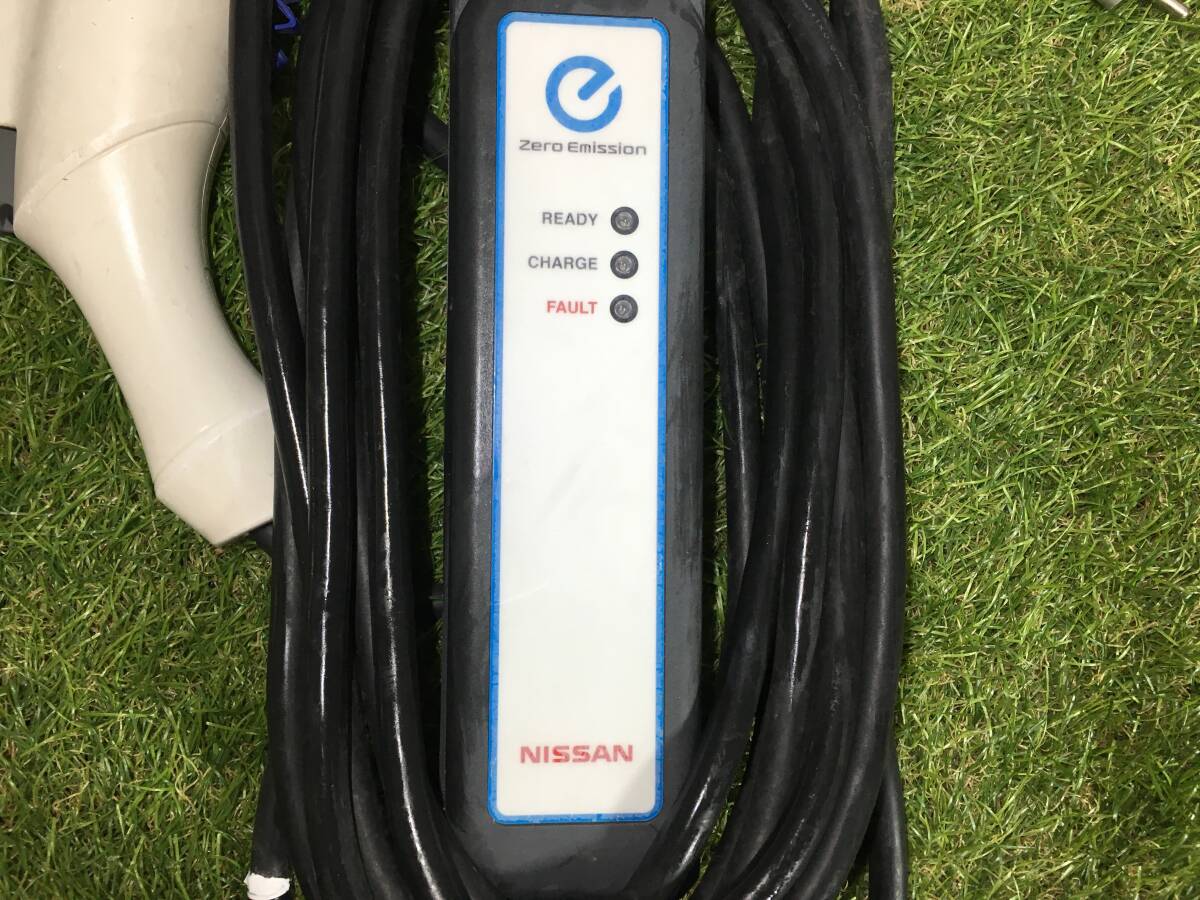 Yahoo!オークション - 417-I0320 日産 リーフ AZE0 充電ケーブル 平成2...