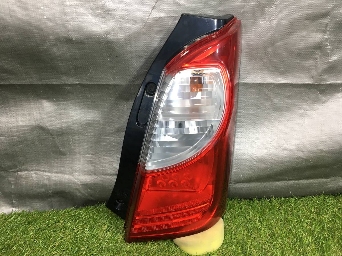 Yahoo!オークション - 706-L0405 アルト エコ S HA35S 右 テールライト...