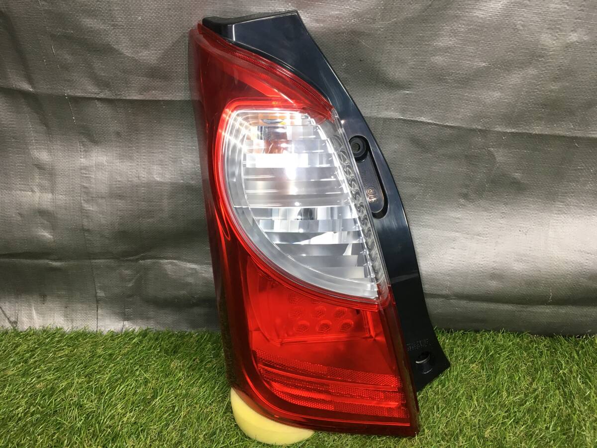 Yahoo!オークション - 121-L0406a アルト エコ S HA35S 左 テールライ...