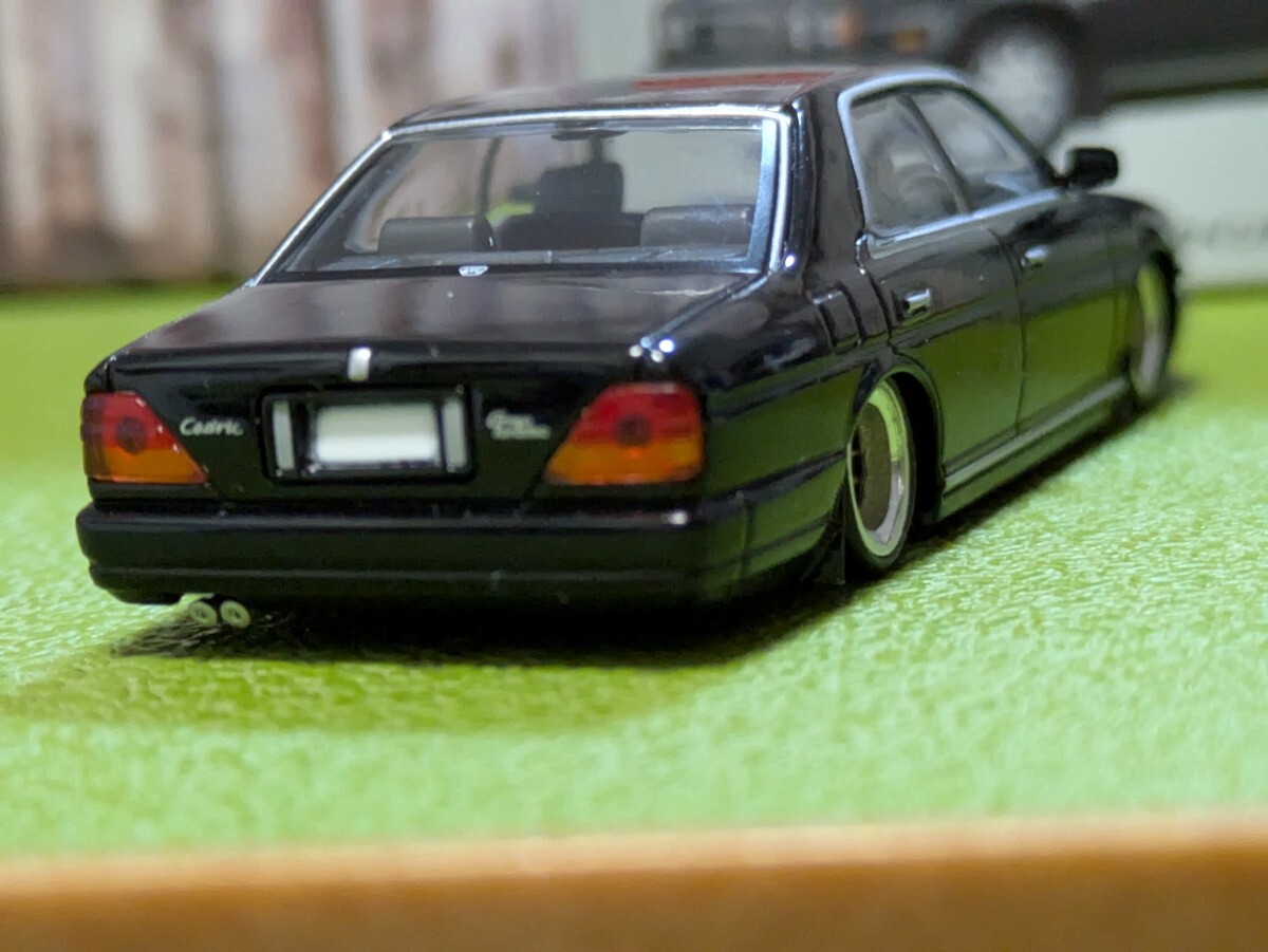 Yahoo!オークション - トミカリミテッド Y32セドリック改深リム ロー...