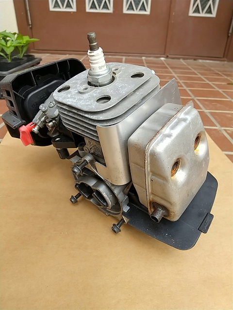 Yahoo!オークション - リョービEKK2620 ゼノアTRZ260 他 エンジン部分 ...