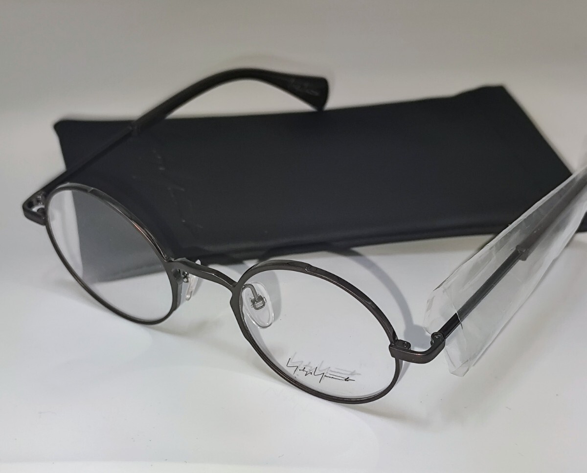 公式ボックス EAN付属 69000円相当 YOHJI YAMAMOTO メガネ 公式ボックス EAN付属 69000円相当 YOHJI YAMAMOTO メガネ