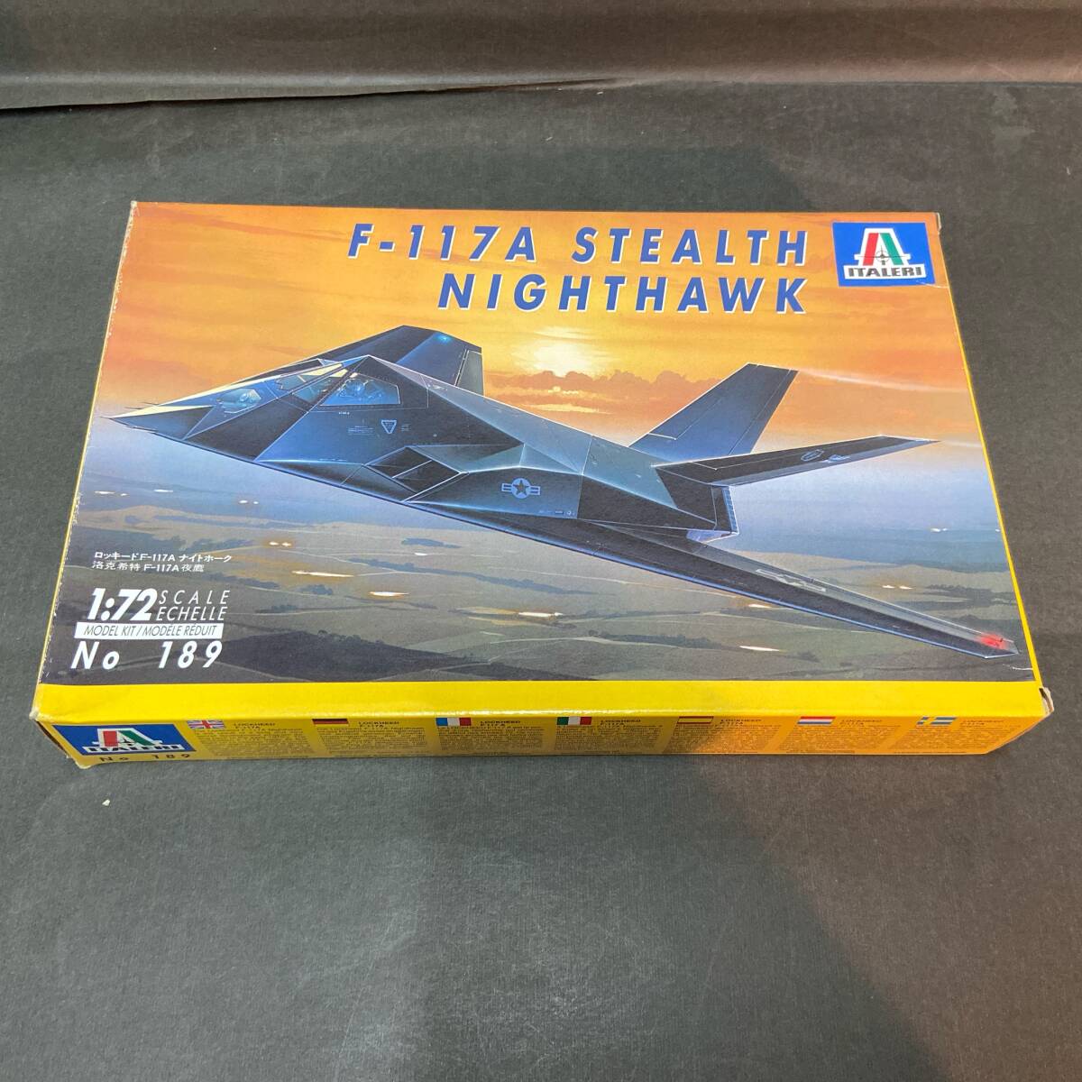 Yahoo!オークション - イタレリ 1/72 F-117 ナイトホーク 未組み立て