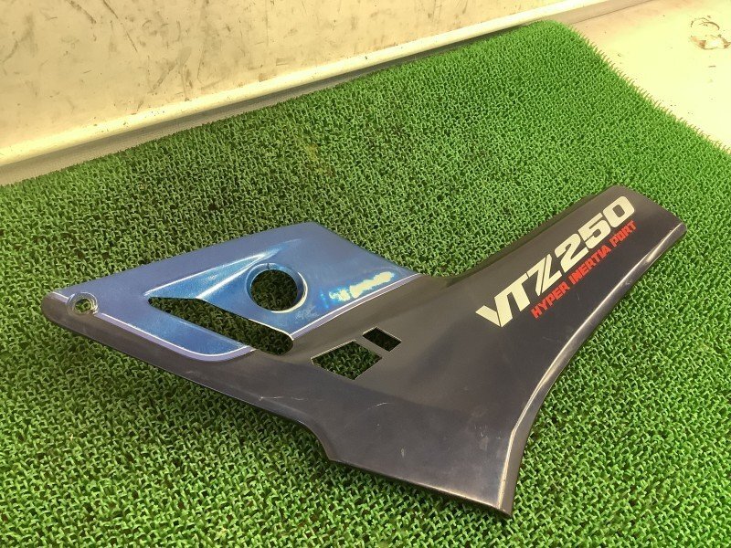 Yahoo!オークション - VTZ 250 と MC15 サイド カウル 左 必見 (140) H...