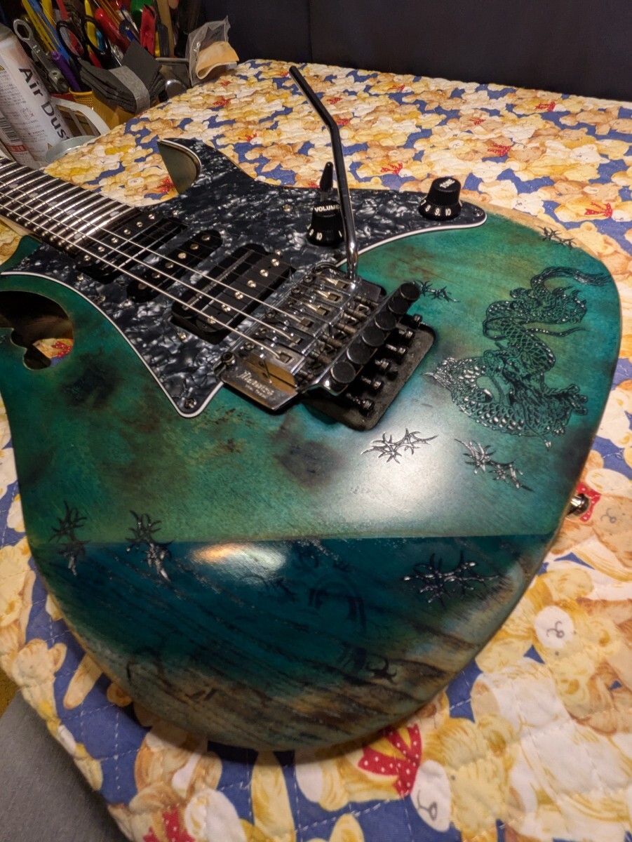 Yahoo!オークション - Ibanez 和柄JEM風モディファイ品