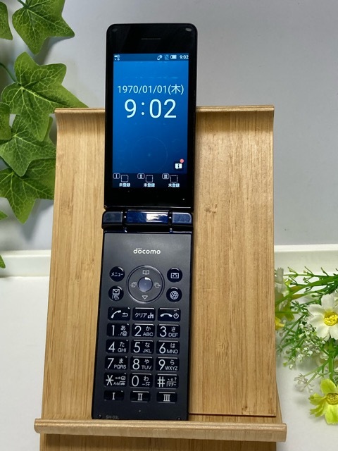 Yahoo!オークション - ドコモ AQUOSケータイ SH-03L 4G LTE simフリー ...