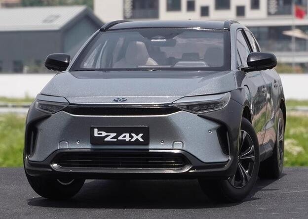 Yahoo!オークション - TOYOTA 特注 1/18 トヨタ bZ4X e-TNGA 2022 G