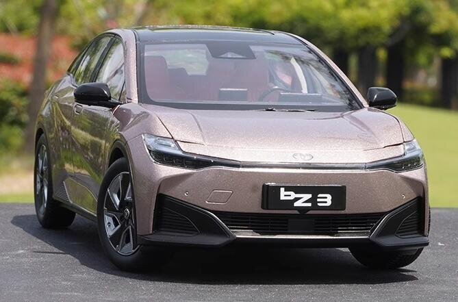 Yahoo!オークション - TOYOTA 特注 1/18 トヨタ bZ3 e-TNGA 2023