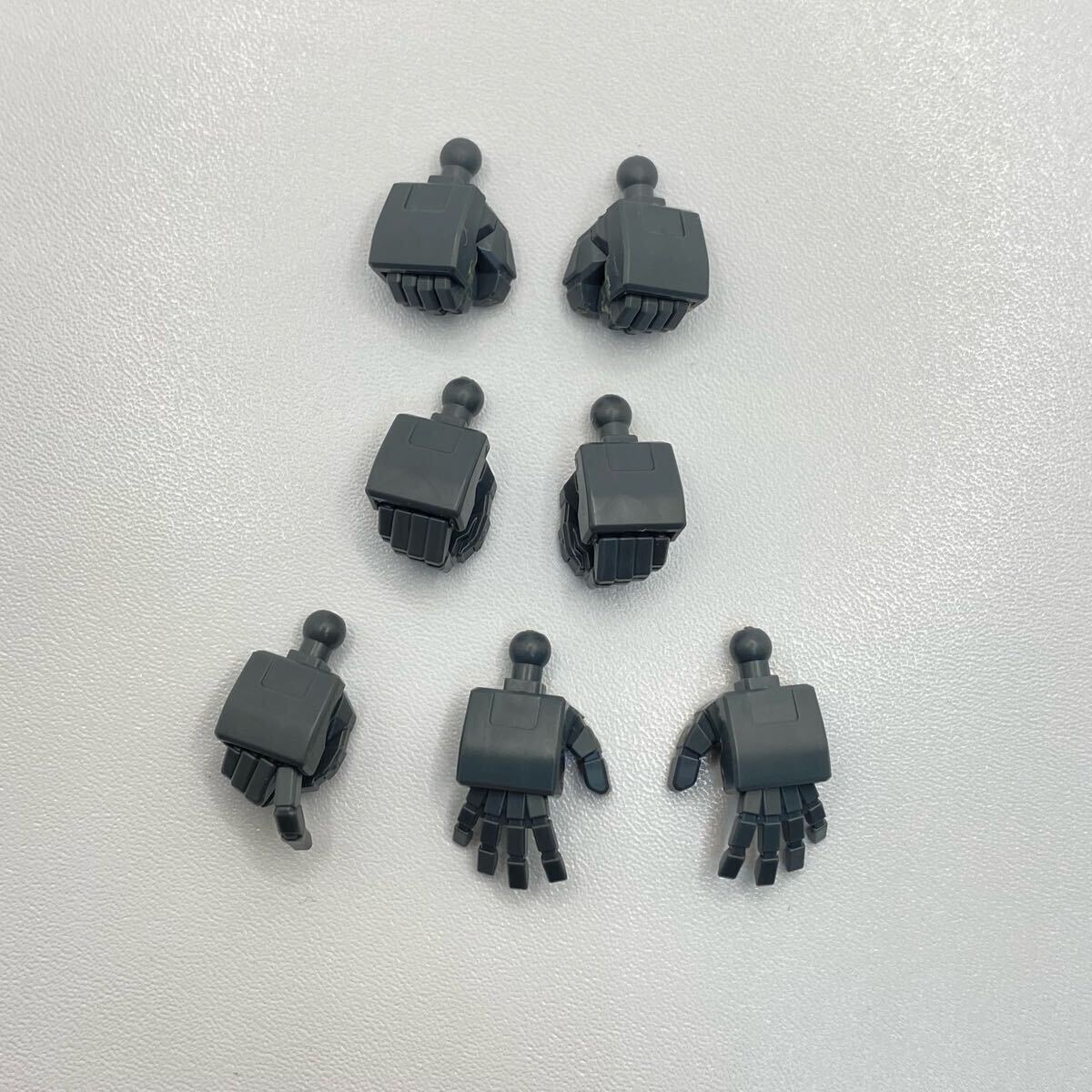 Yahoo!オークション - 【1/144】HG ジムⅢ ハンドパーツ ガンプラ ジャ...
