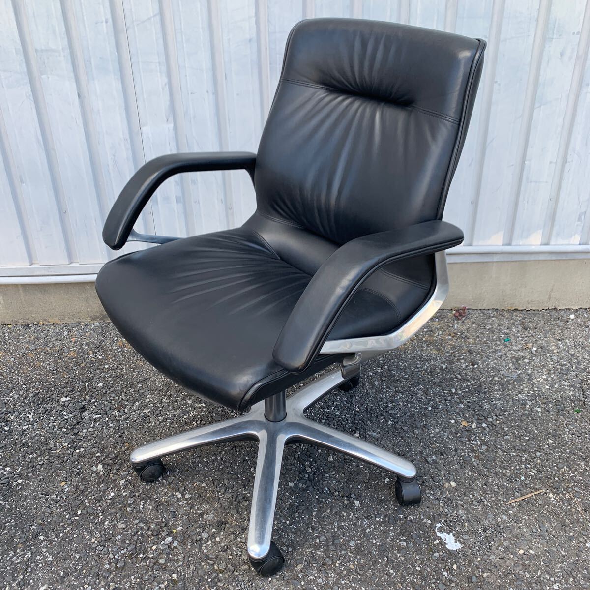 Yahoo!オークション - オカムラ FC-9 CF57ZX オフィスチェア エグゼク...