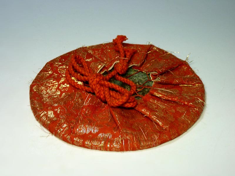夢たま】古鏡のウブ品!中国古玩 唐代 古銅鏡 幅13.5㎝ 仕覆付 夢たま】古鏡のウブ品!中国古玩 唐代 古銅鏡 幅13.5㎝ 仕覆付