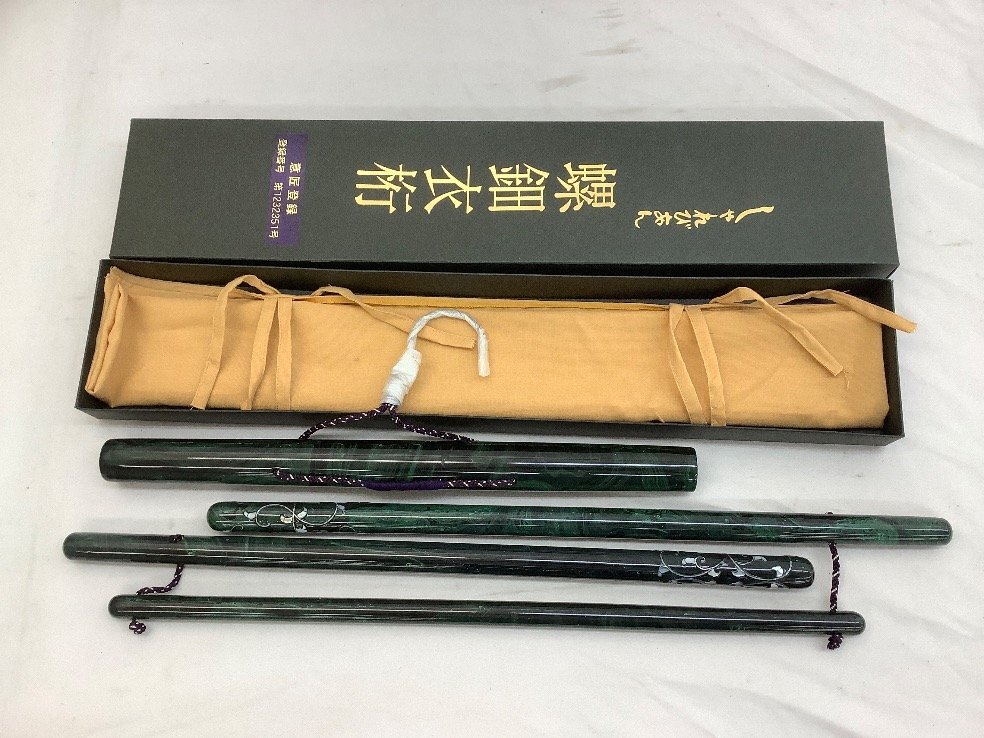 螺鈿漆器まとめ/茶托/螺鈿衣桁/机/ジュエリーケース 他 未使用品 螺鈿漆器まとめ/茶托/螺鈿衣桁/机/ジュエリーケース 他 未使用品