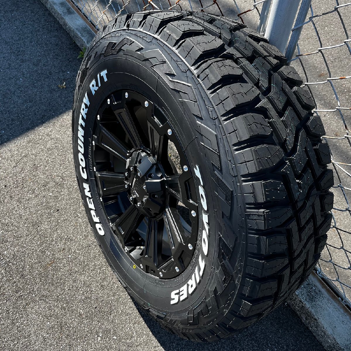 Yahoo!オークション - 【新品】ランクル250 17インチ タイヤホイール 4...