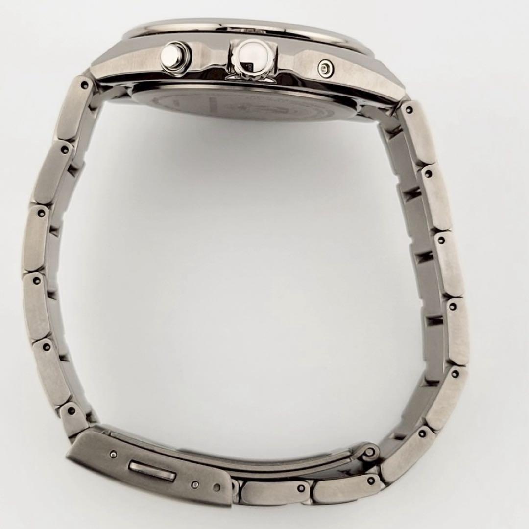 極美品 CITIZEN シチズン エコドライブ チタン 黒文字盤 デイト 極美品 CITIZEN シチズン エコドライブ チタン 黒文字盤 デイト