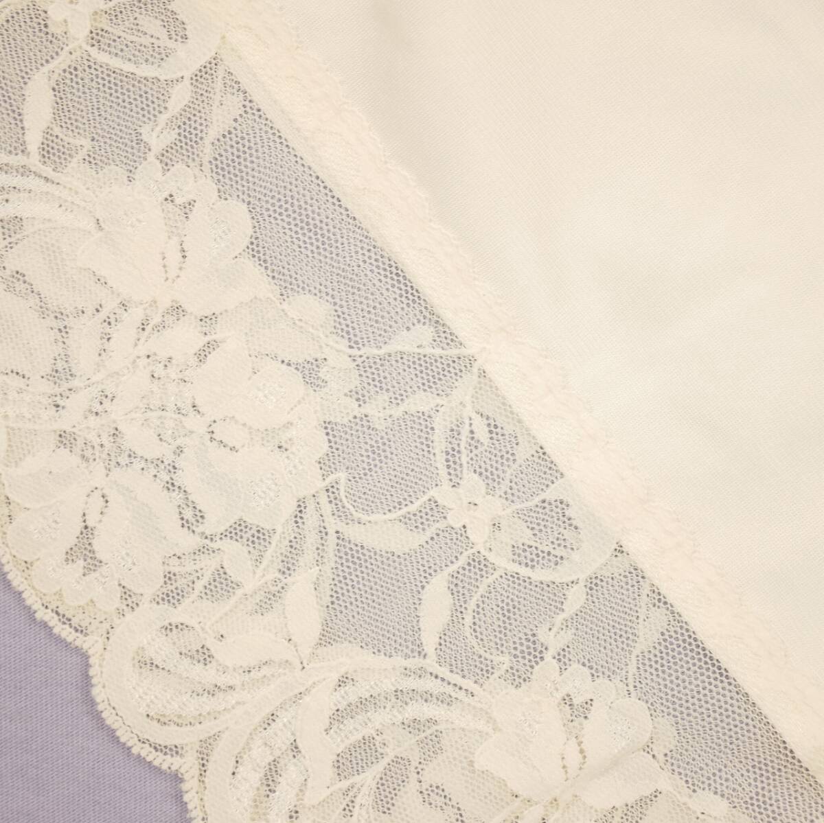 Yahoo!オークション - 4297 裾透け感花柄レースデザインシンプルペチ...