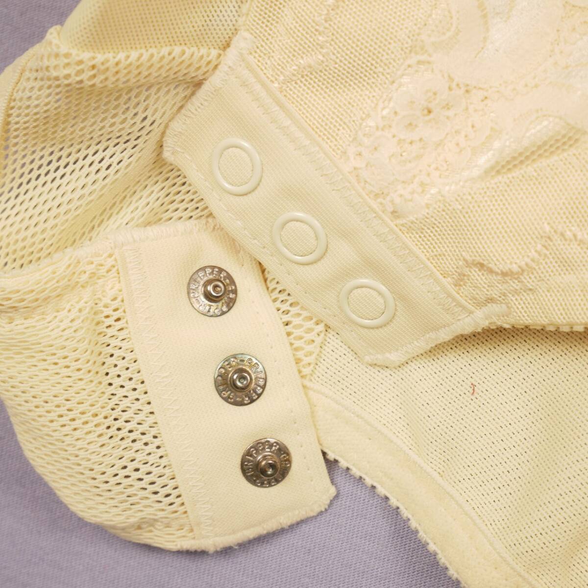 Yahoo!オークション - 4371 美品 リリーブーケ 総メッシュ花柄レース...