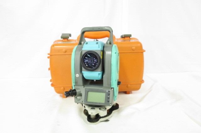 Yahoo!オークション - B. Nikon Nivo 2.HL トータルステーション ノン...