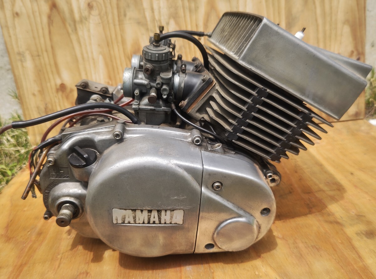 Yahoo!オークション - YAMAHA RD250 純正エンジン キャブ付 1A4 希少 ...