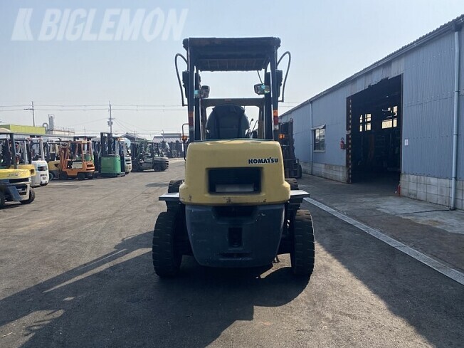 Yahoo!オークション - タイヤショベル(ホイールローダー) コマツ SD30-...