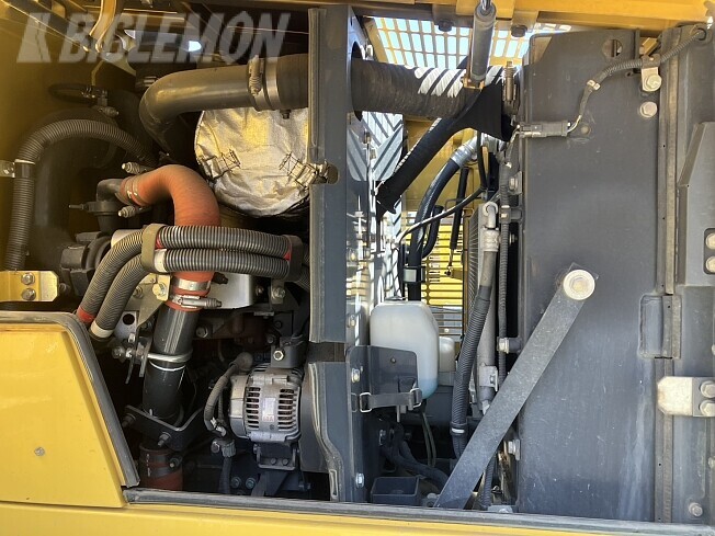 Yahoo!オークション - タイヤショベル(ホイールローダー) コマツ WA100...