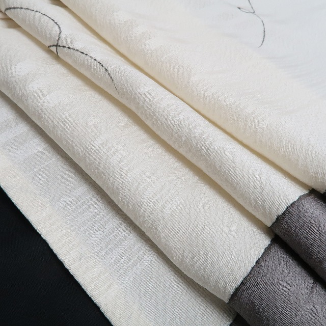 tomihisa 新品 単衣 蔦 桂彩 落款 着物“お洒落度100% 小紋で tomihisa 新品 単衣 蔦 桂彩 落款 着物“お洒落度100% 小紋で
