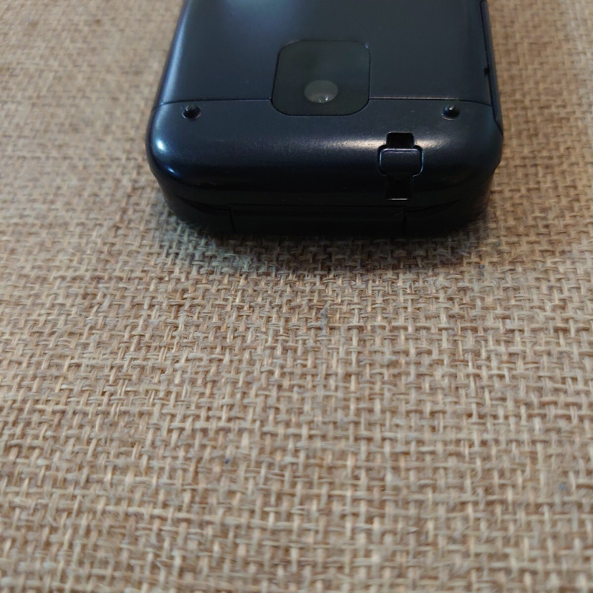 Yahoo!オークション - 美品 F-01G docomo ネイビー