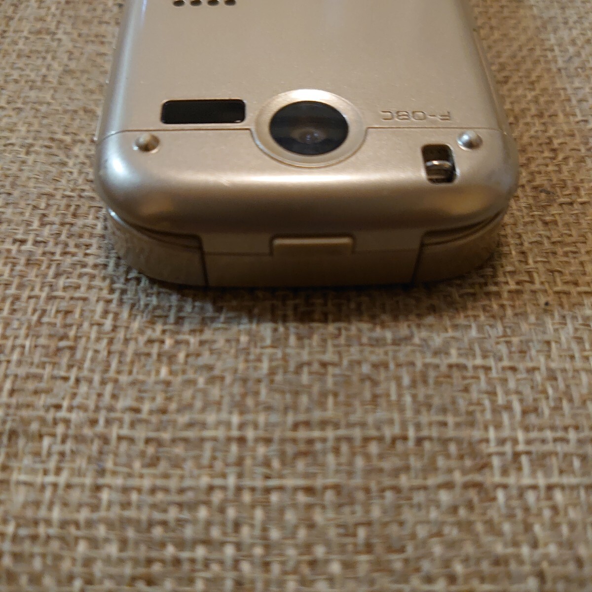 Yahoo!オークション - F-08C docomo ゴールド