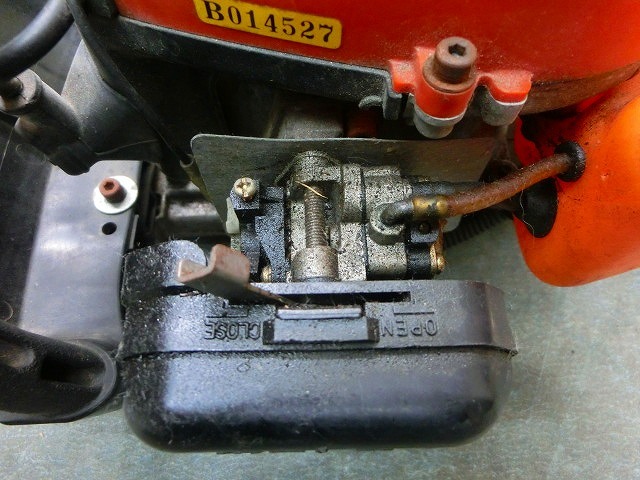 Yahoo!オークション - と9AS 刈払機 Tanaka タナカ エンジンヘッジトリ...