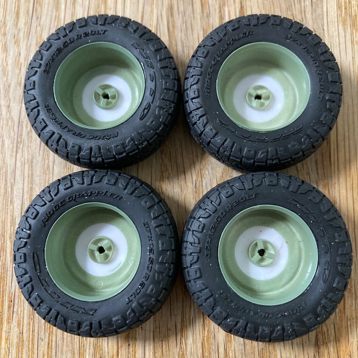 Yahoo!オークション - KYOSHO RC MINI-Z 4×4 Land Rover Defender 京...