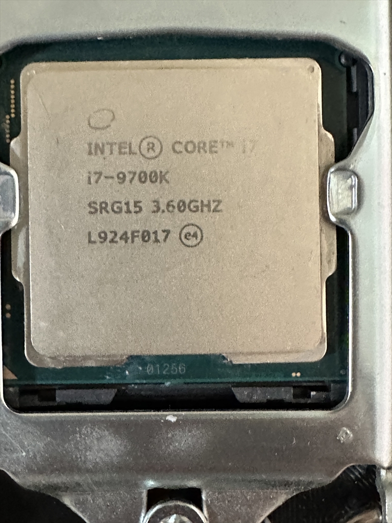 Yahoo!オークション - intel core i7 9700K + Z390 Pro4 セット 動作品