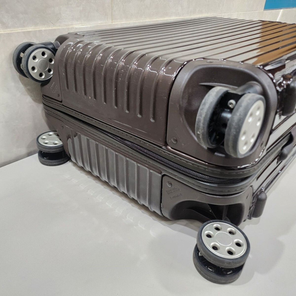 Yahoo!オークション - RIMOWA リモワ SALSA DELUXE サルサデラックス ...