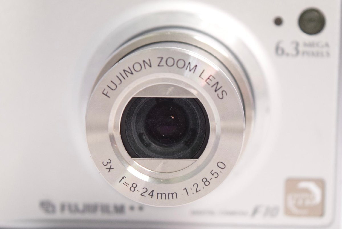 Yahoo!オークション - (10-9456)富士フイルム『FINEPIX F10』デジタル ...