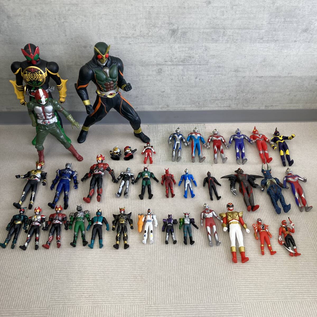 Yahoo!オークション - #8383 おもちゃ ソフビ おまとめ 【仮面ライダー...